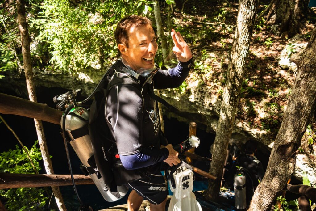 Cenote Diving – Maple Leaf Scuba